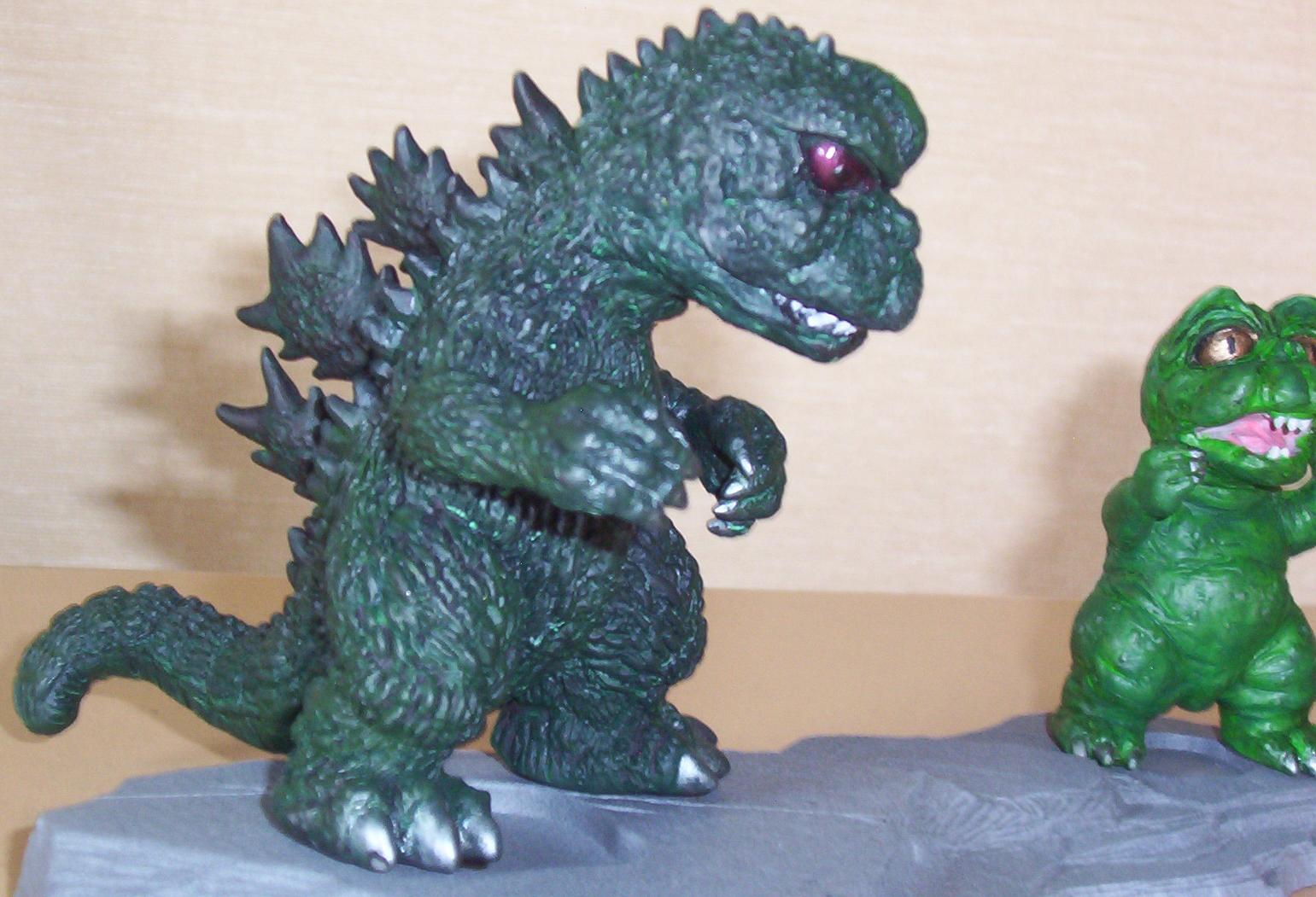 GODZILLA 1969 w/ MINYA Super Deformed